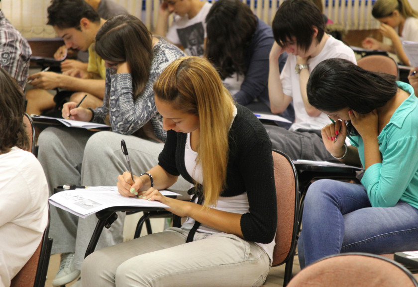 Mais De 60 Dos Jovens Fora Da Escola No Brasil Têm De 15 A 17 Anos